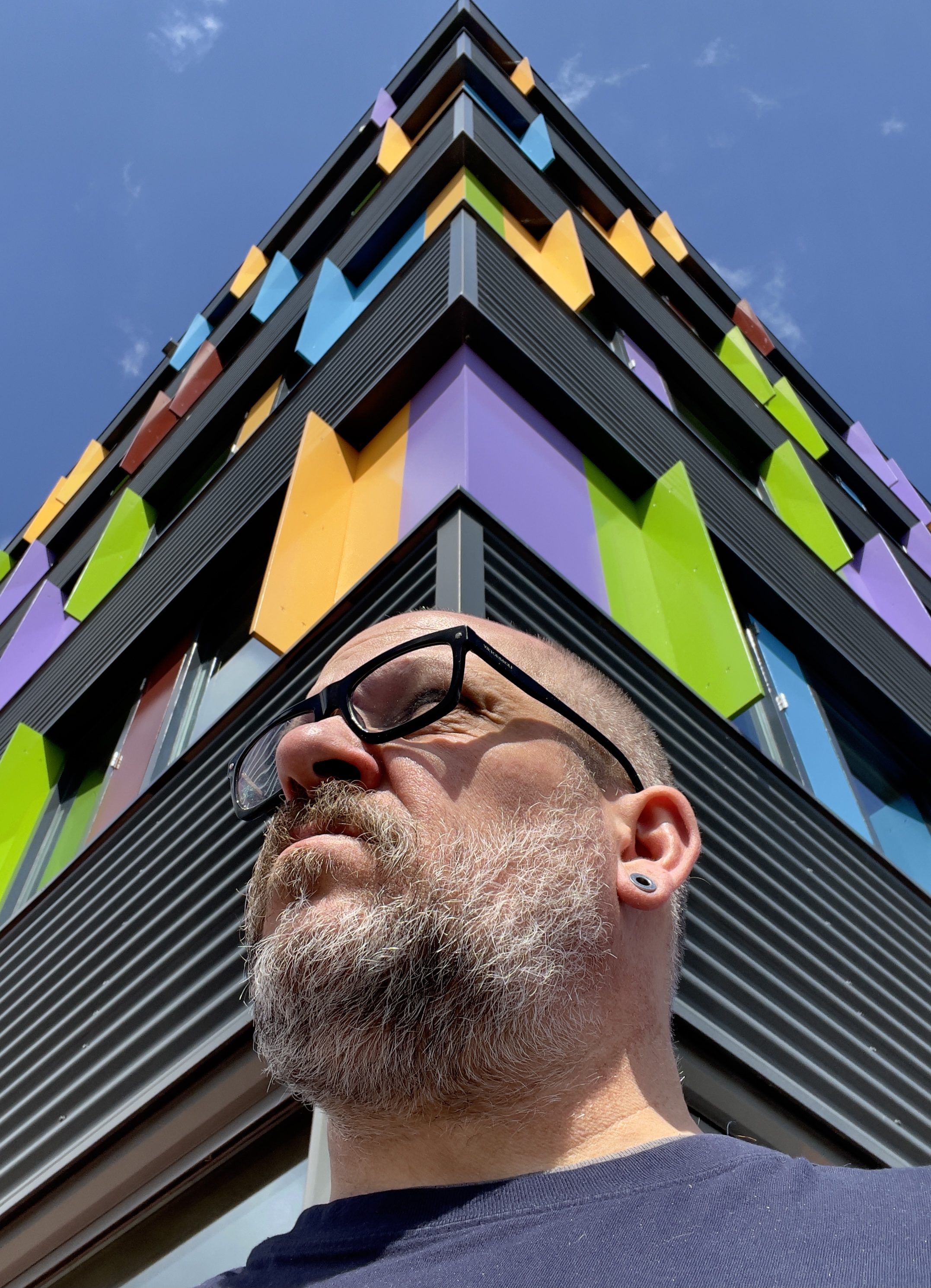 Jan peter Jansen - Artist on PortraitMode - Share Your Street Photography