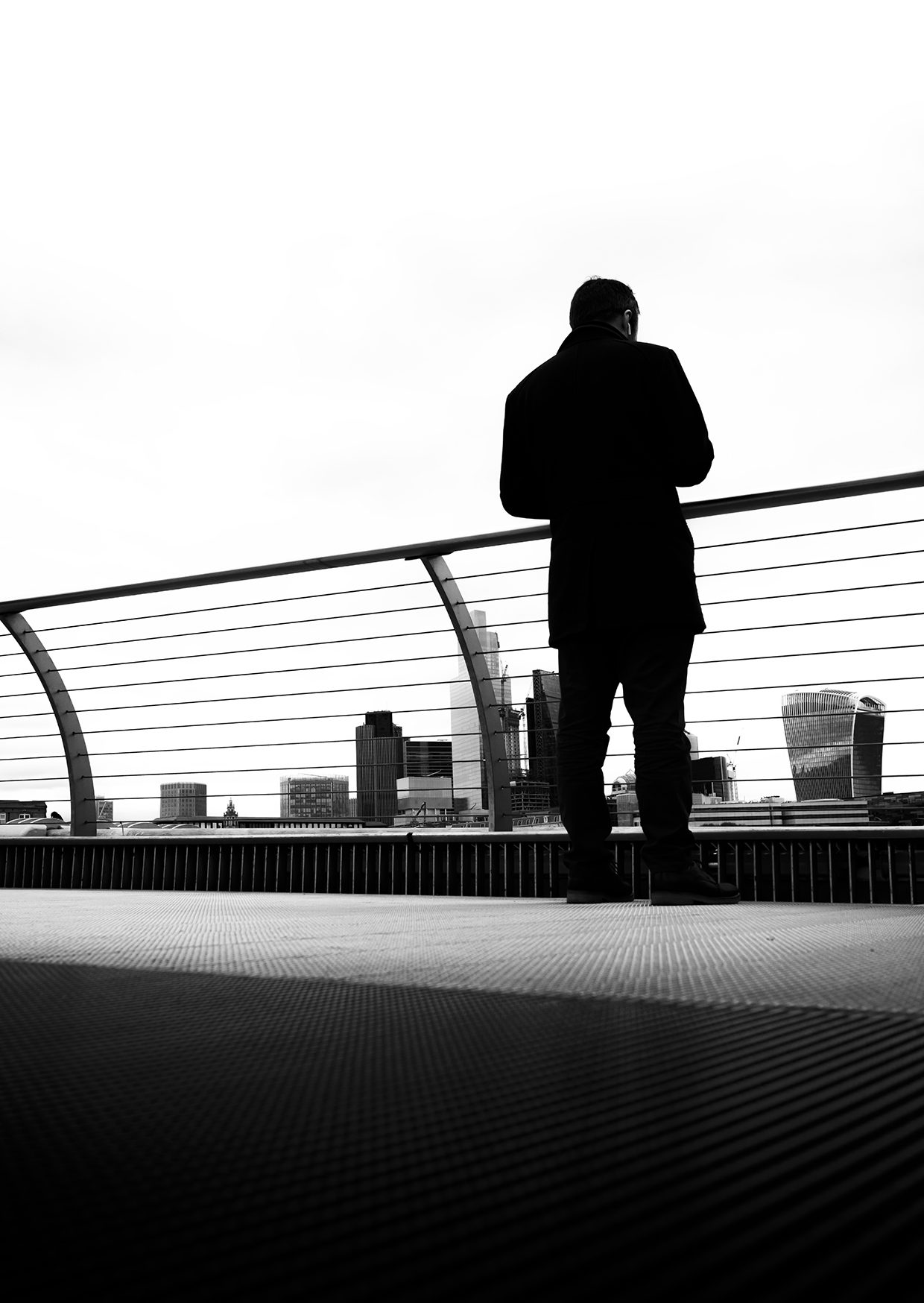 Steve Elliott - Artist on PortraitMode - Share Your Street Photography