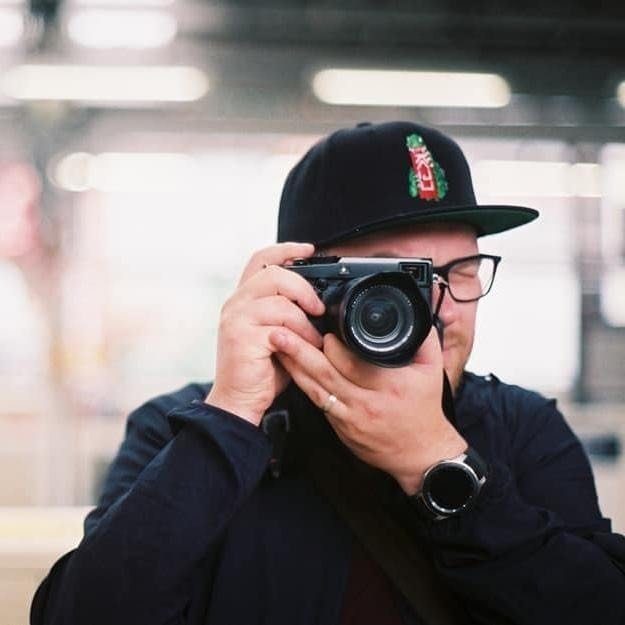 Steve Heller - Artist on PortraitMode - Share Your Street Photography