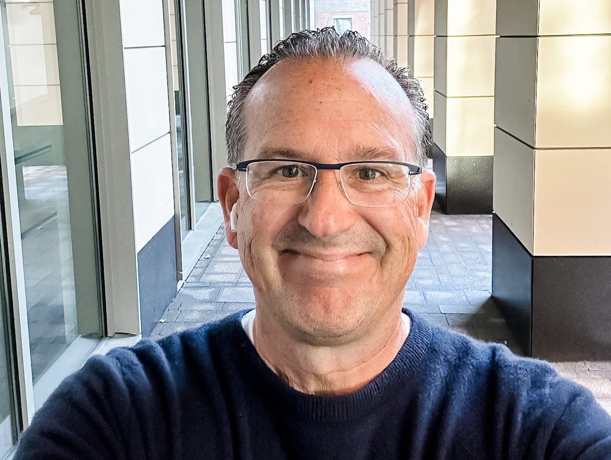 Charles Cherney - Artist on PortraitMode - Share Your Street Photography