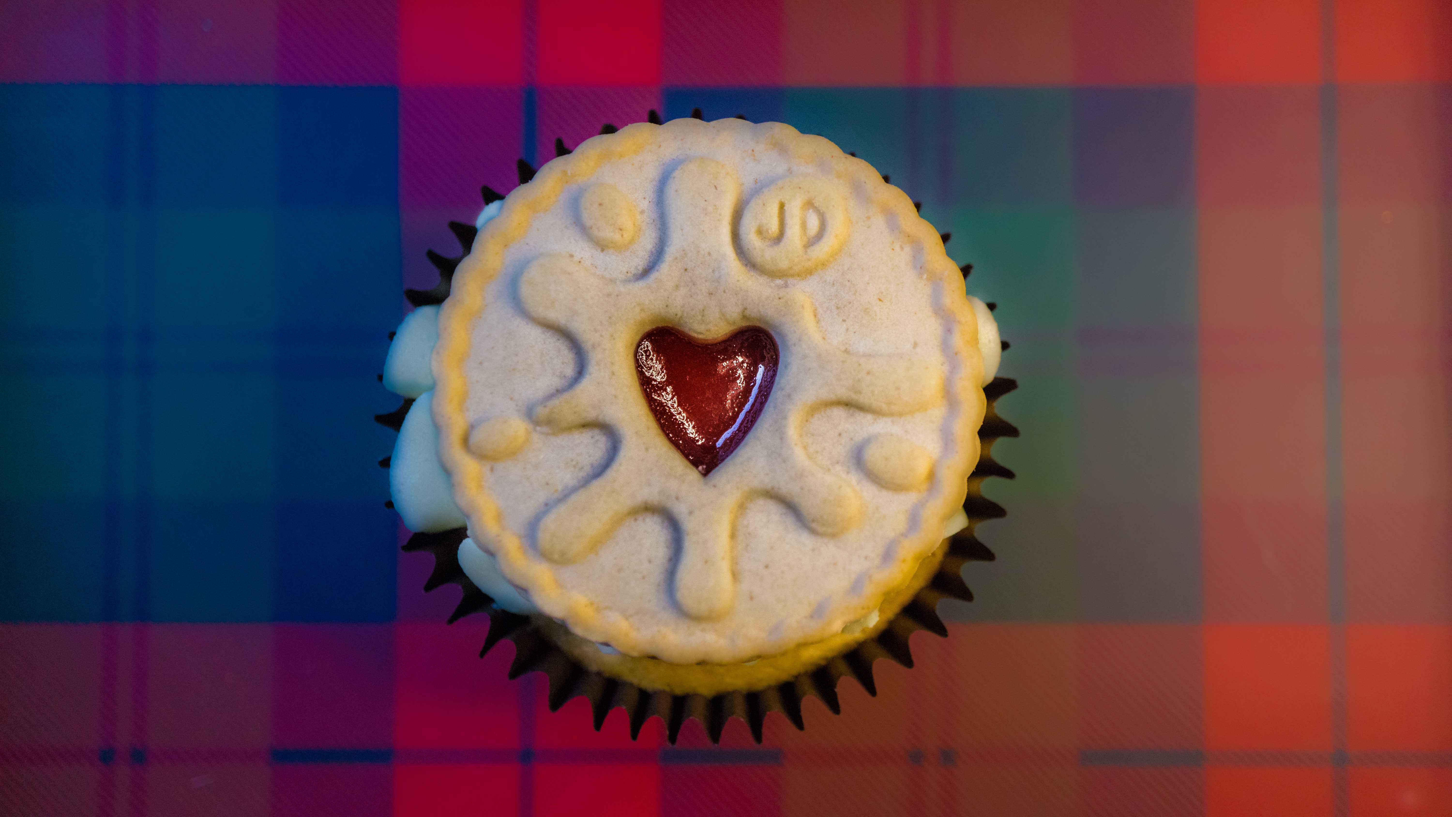 Gordon Mccallum - Artist on PortraitMode - Share Your Street Photography