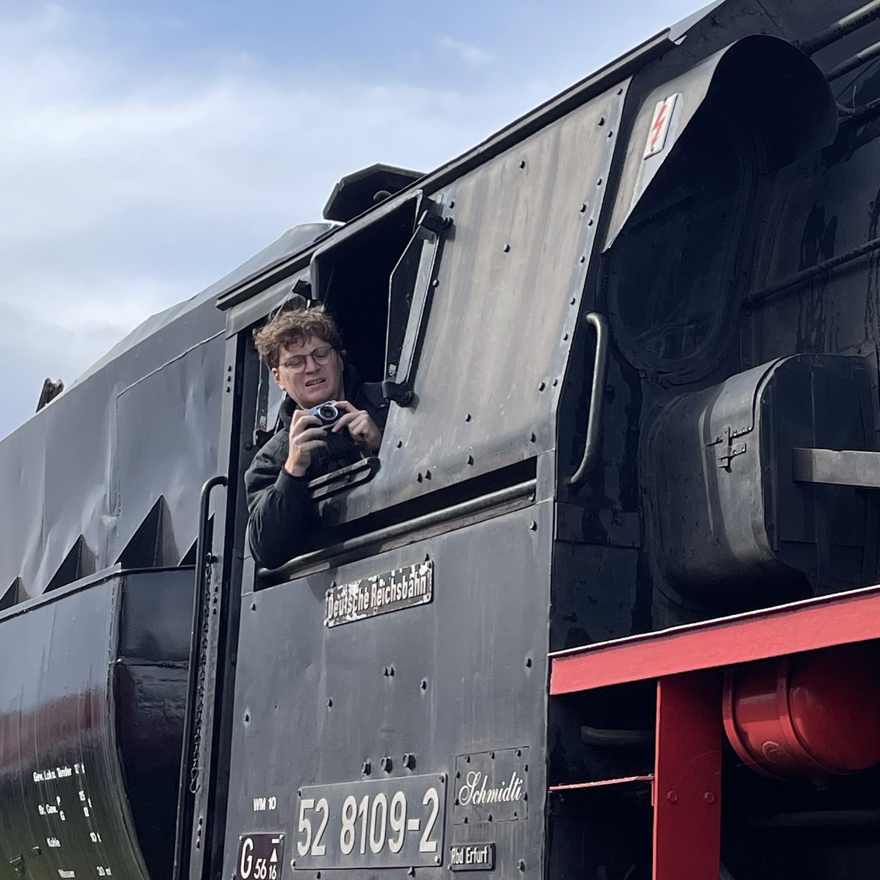 Max Schmid - Artist on PortraitMode - Share Your Street Photography