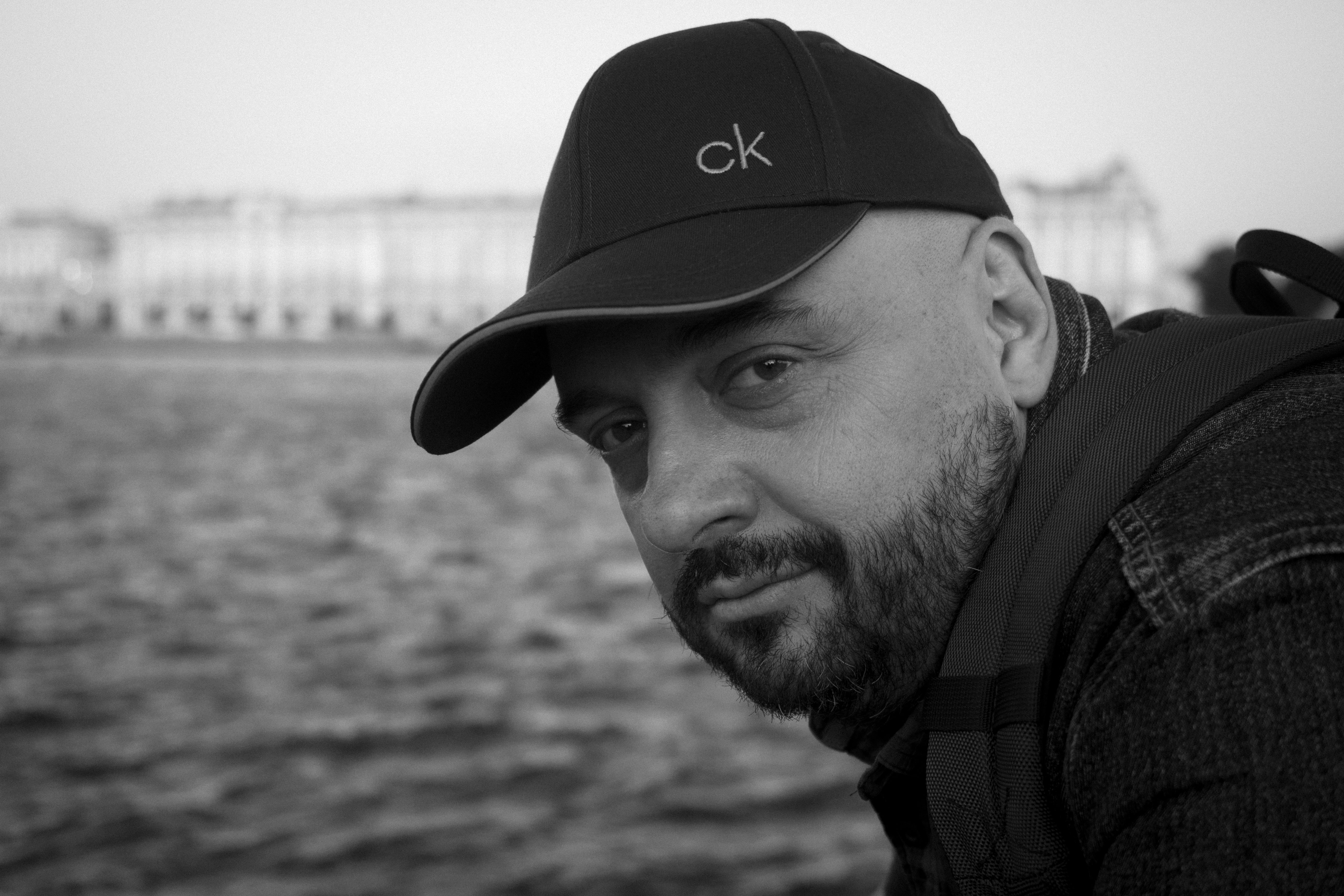 Mikhail Matvienko - Artist on PortraitMode - Share Your Street Photography