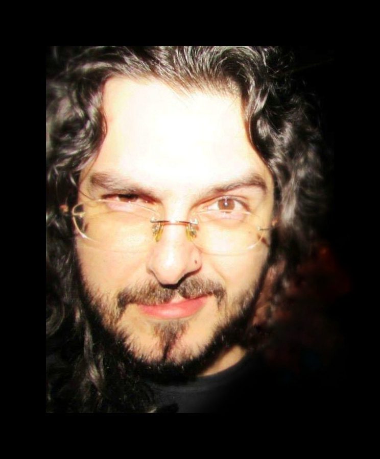 Vasco Pinto - Artist on PortraitMode - Share Your Street Photography